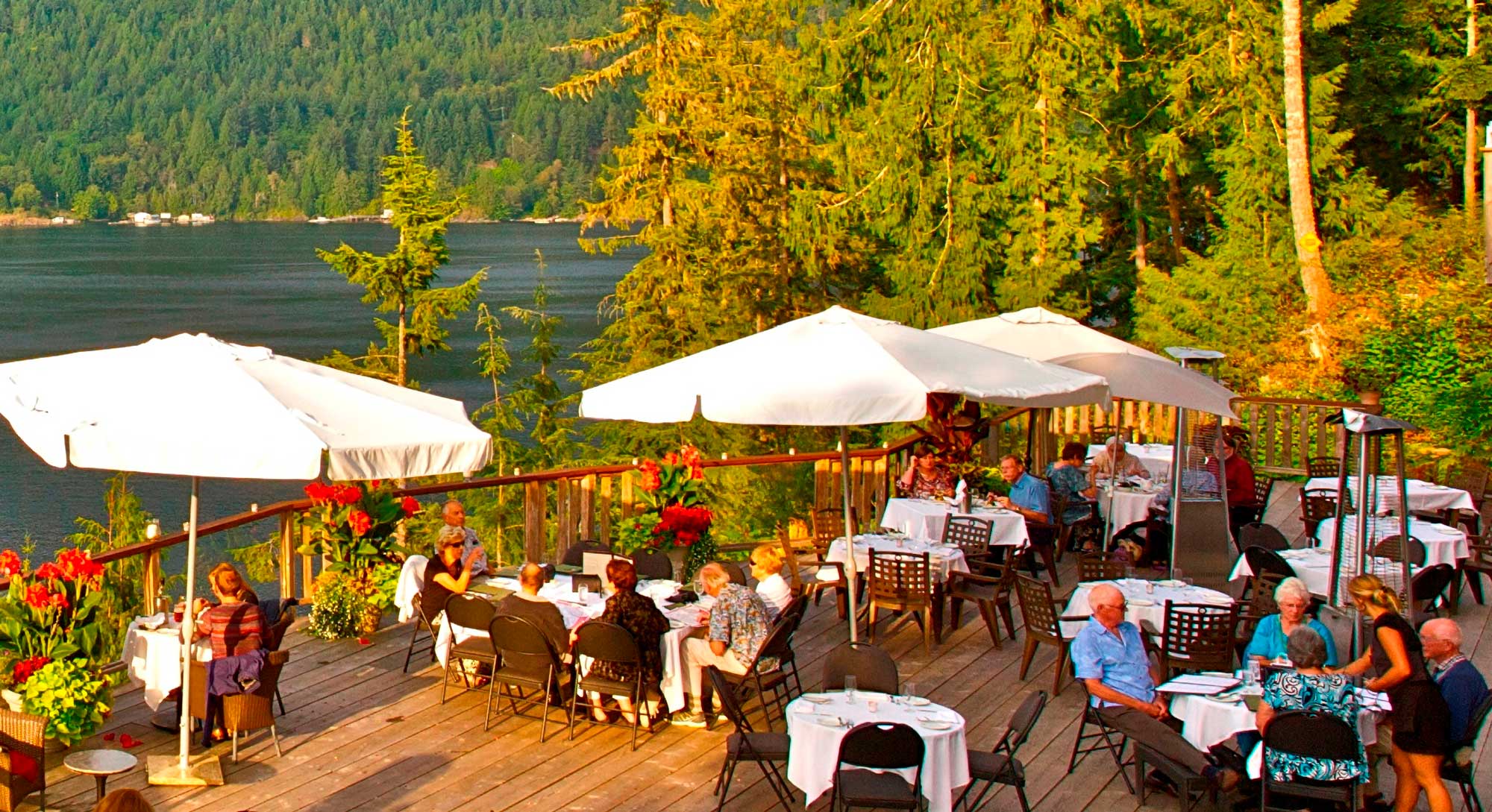 Inlets Restaurant | West Coast Wilderness Lodge