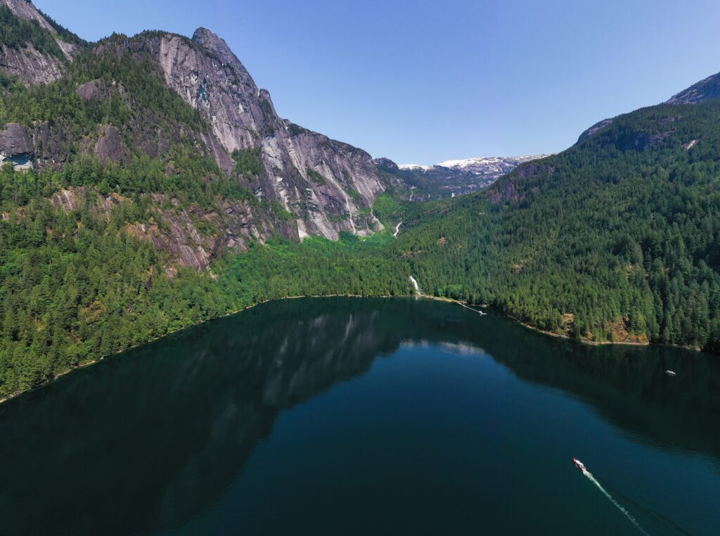 The Signature Package - West Coast Wilderness Lodge